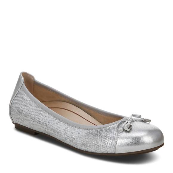 Vionic | Shoes | New Vionic Minna Ballet Flat Medium Width In Silver ...